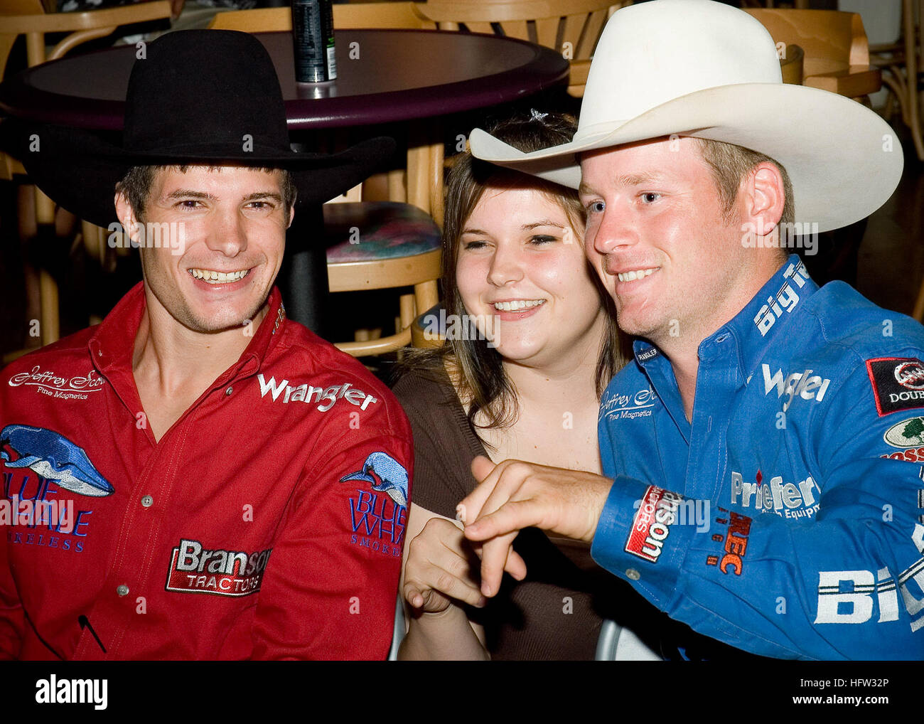 061116-N-4856G-008 Pearl Harbor, Hawaii (Nov.16, 2006) - Chris Shiners ...