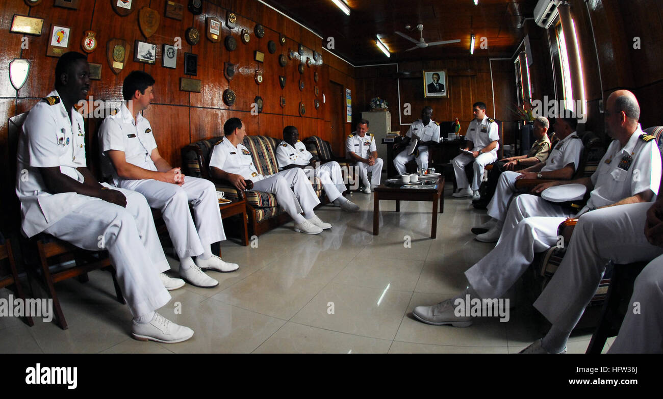 Tema naval base hi-res stock photography and images - Alamy