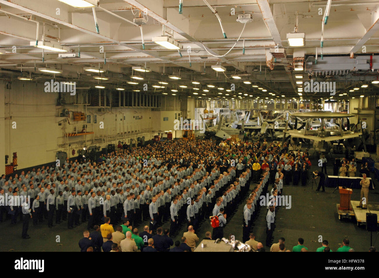 Uss kitty hawk cv 63 commanding officer hi-res stock photography and ...