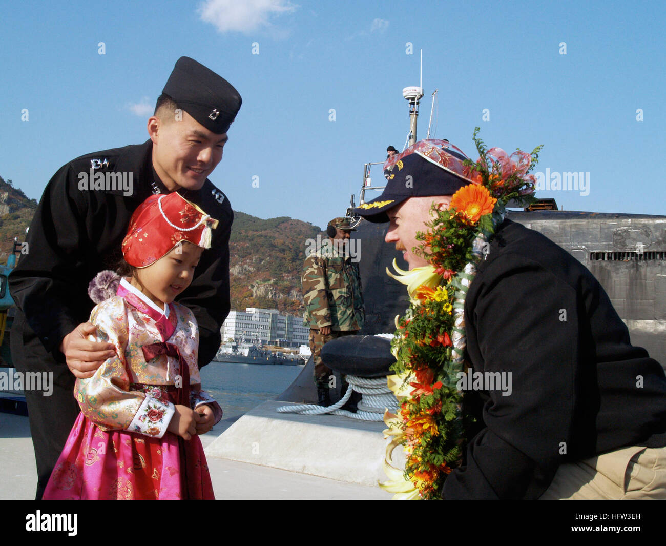 071121-N-XXXXH-001 BUSAN, Republic of Korea (Nov. 21, 2007) Cmdr ...