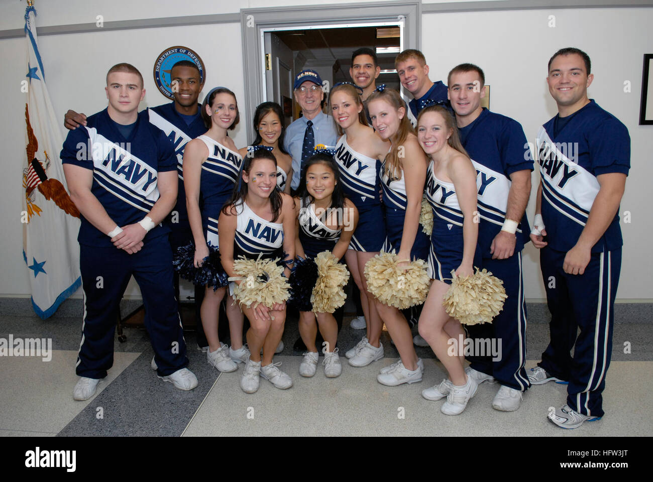 Navy cheerleaders hi-res stock photography and images - Alamy