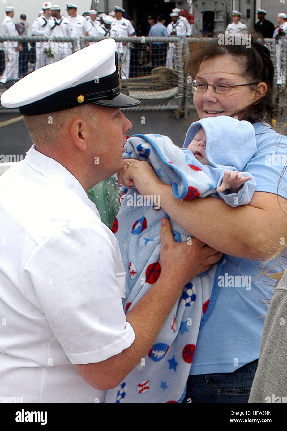 Sailors aboard the guided-missile frigate USS Halyburton (FFG 40 ...