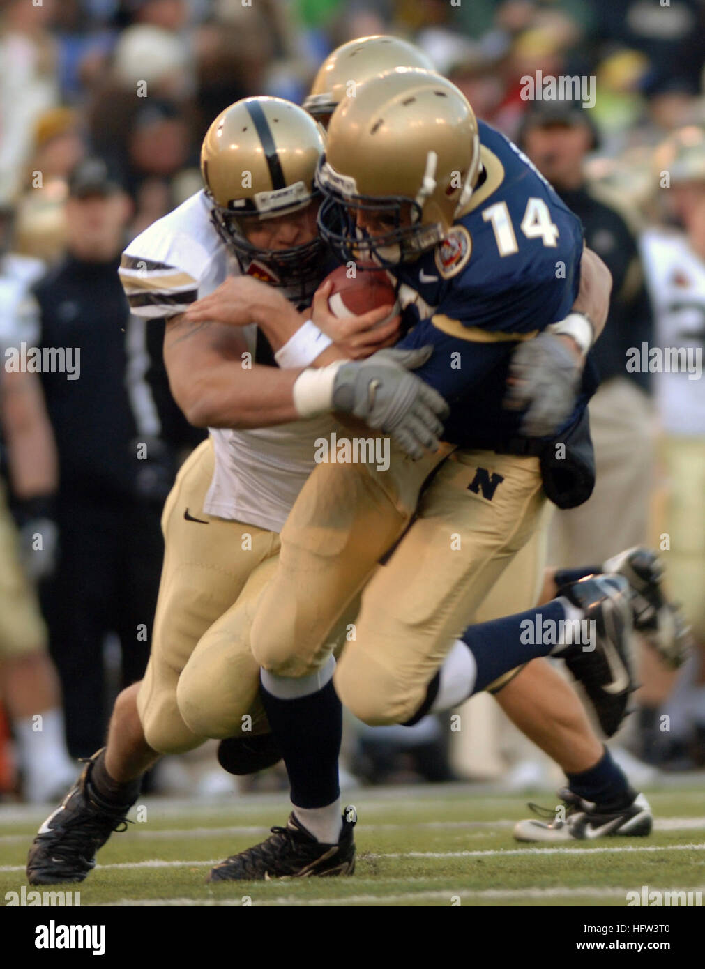 Annual navy vs army game hi-res stock photography and images - Alamy