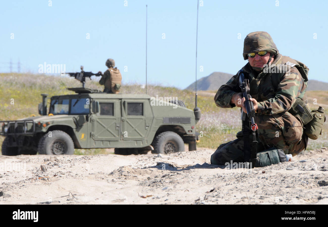U s navy seabees assigned to amphibious construction battalion 1 hi-res ...