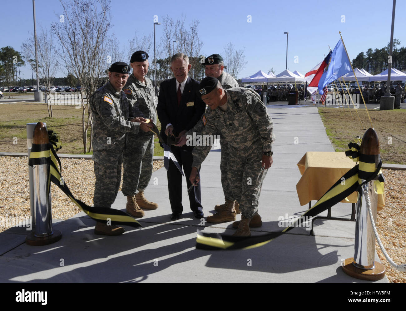 080112-N-5328N-629 CORRY STATION, Fla. (Jan. 12, 2008) Brig. Gen ...