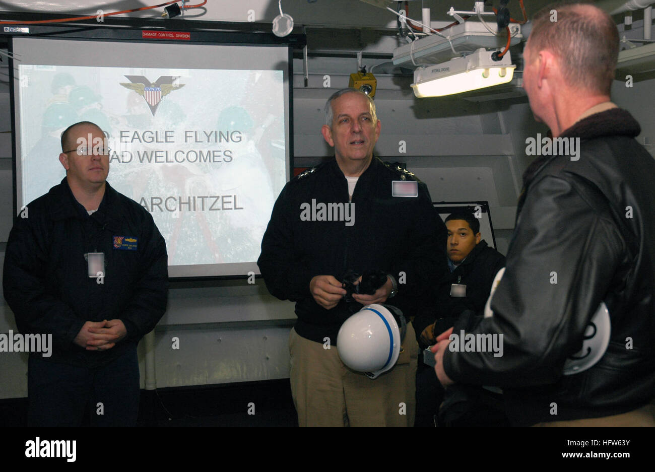 Northrop grumman shipyard hi-res stock photography and images - Alamy