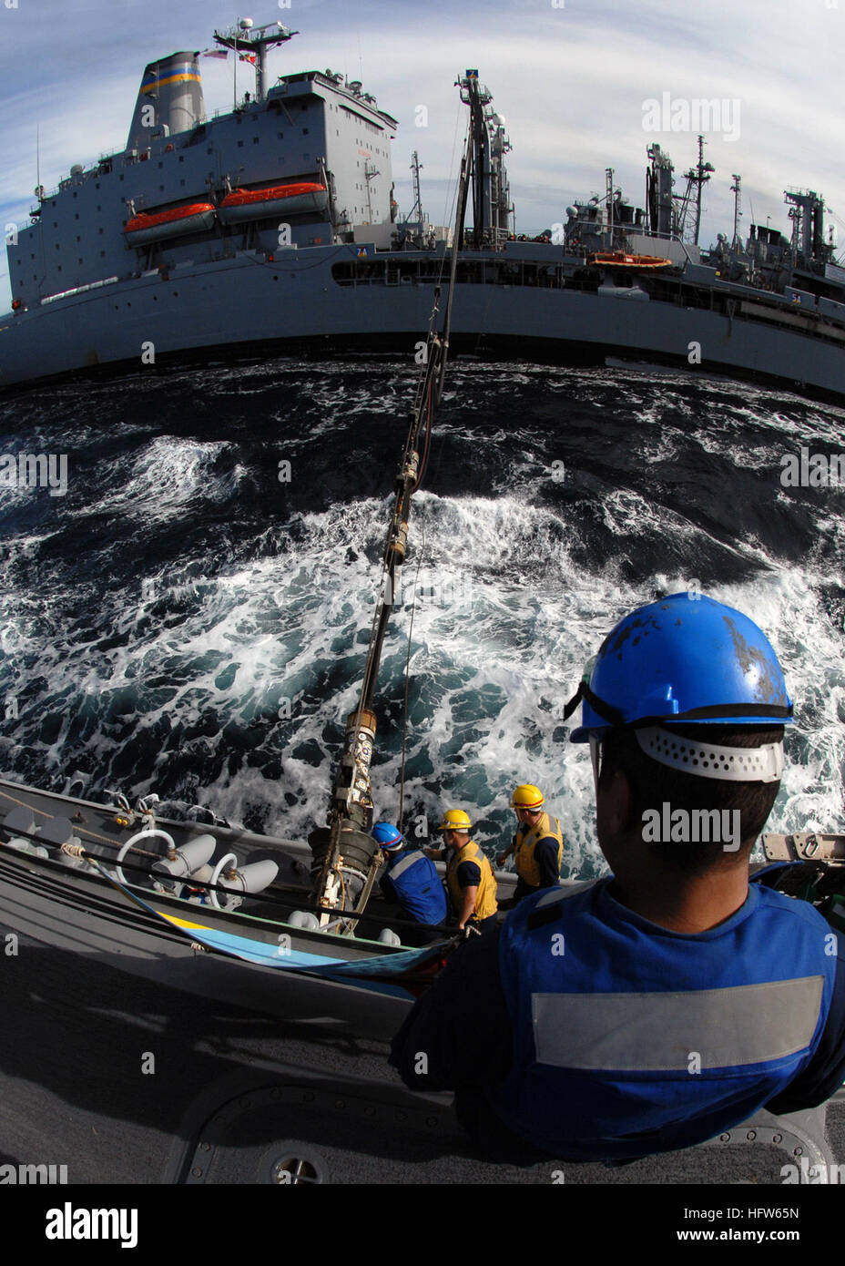 080126-N-7981E-738 PACIFIC OCEAN (Jan. 26, 2008) Sailors aboard the ...