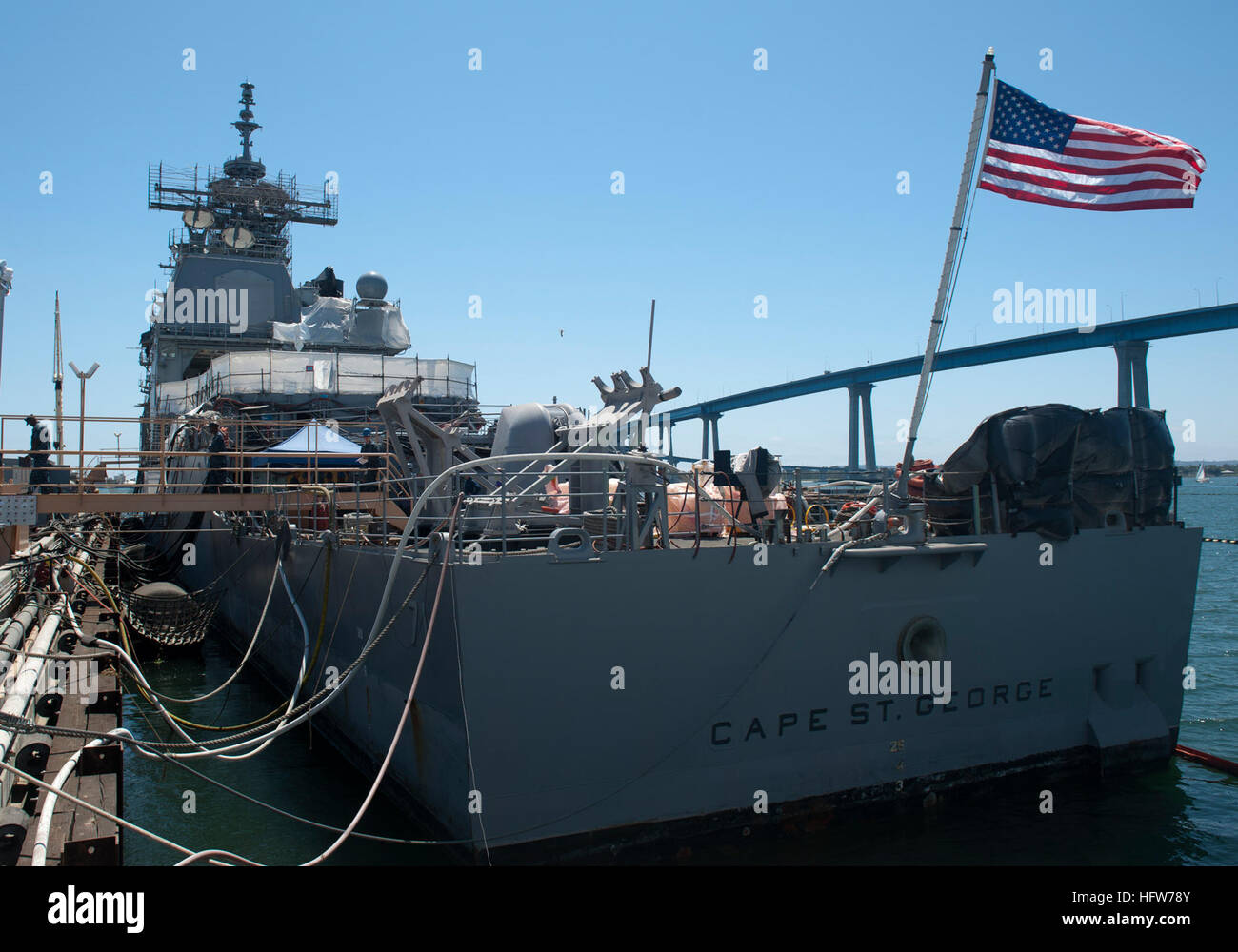 Guided missile cruiser uss cape st george cg 71 hi-res stock ...