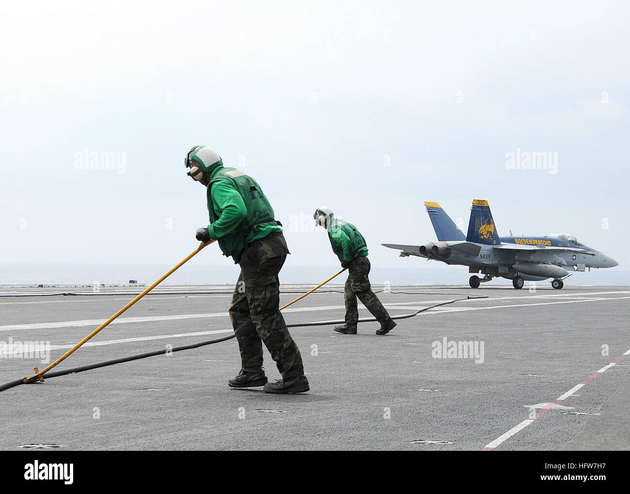 Aircraft carrier landing wire hi-res stock photography and images - Alamy