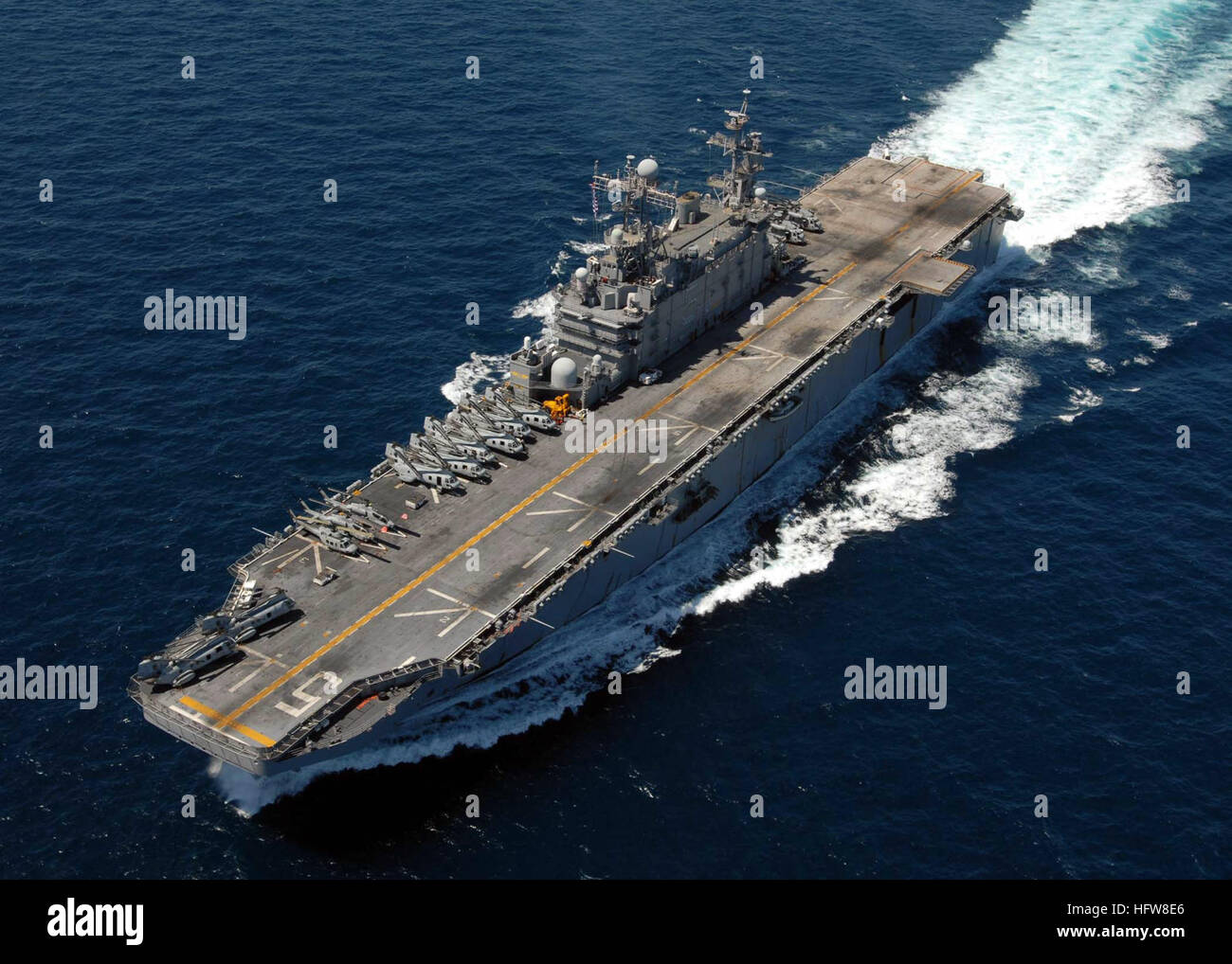 Uss Tarawa Expeditionary Strike Group High Resolution Stock Photography ...