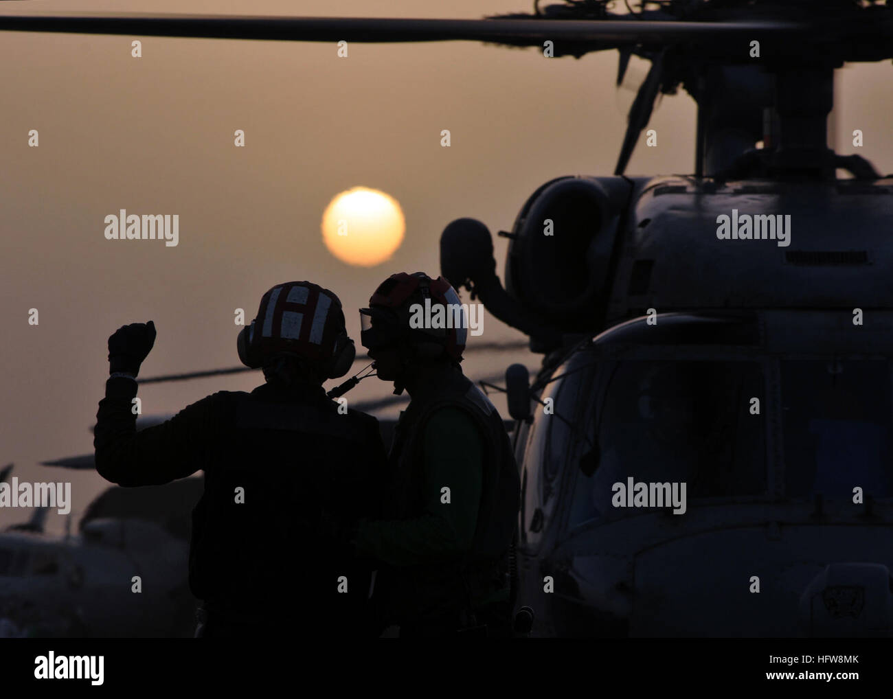 Landing signalmen enlisted hi-res stock photography and images - Alamy