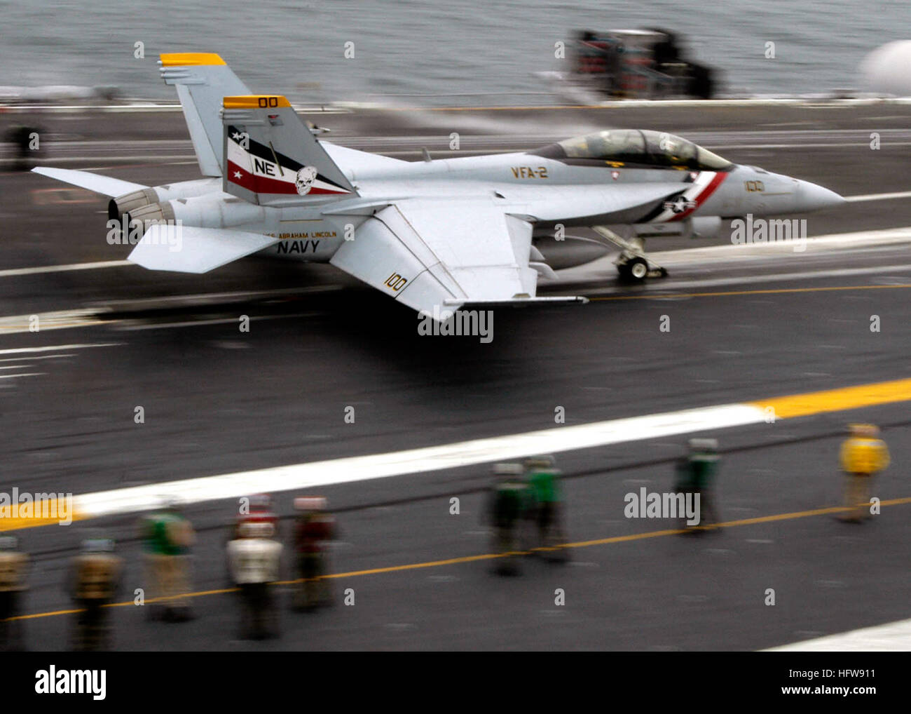 050614-N-9079D-024 Pacific Ocean (June 14, 2005) - An F/A-18F Super ...