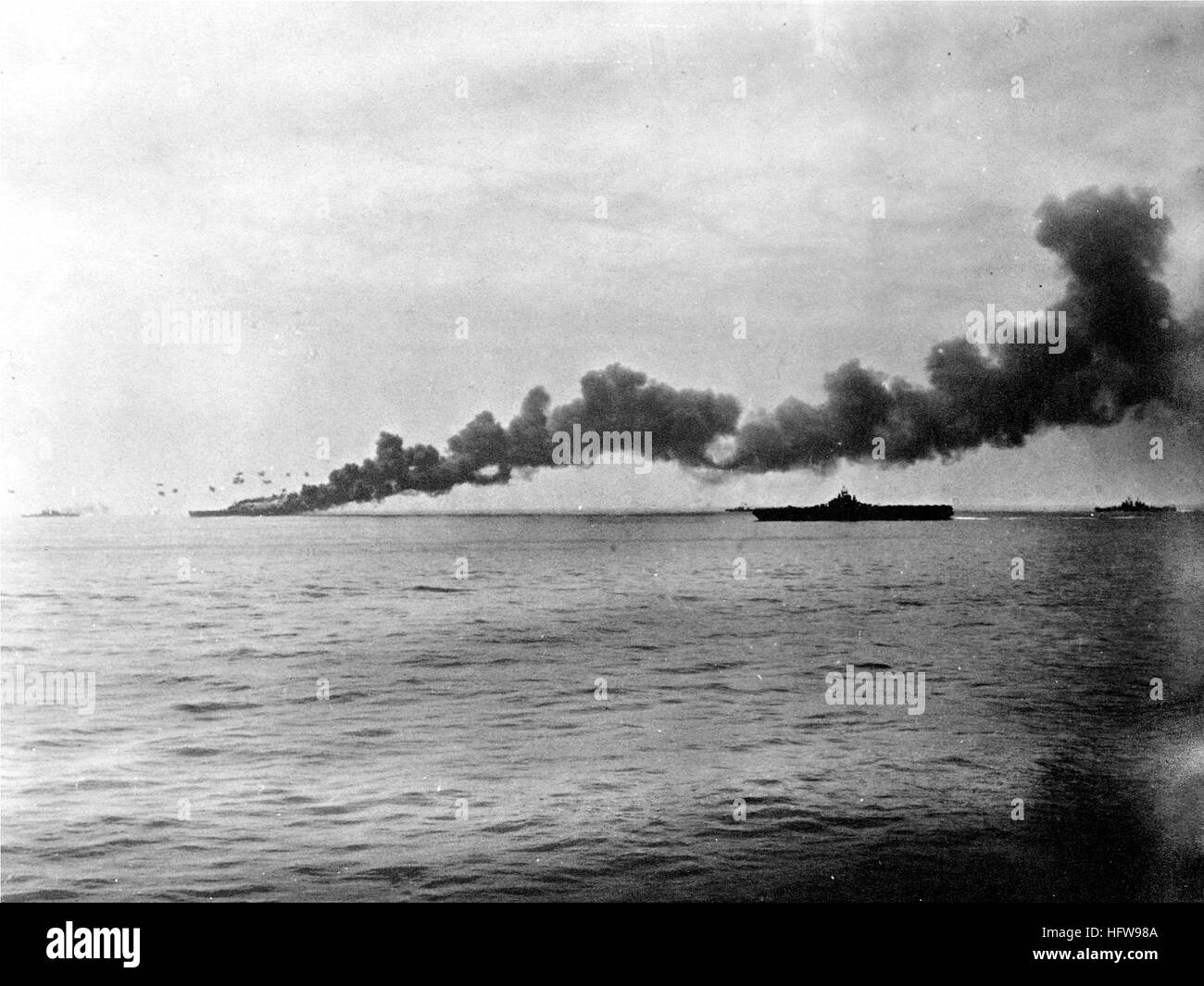 Uss randolph cv 15 may 1945 hi-res stock photography and images - Alamy