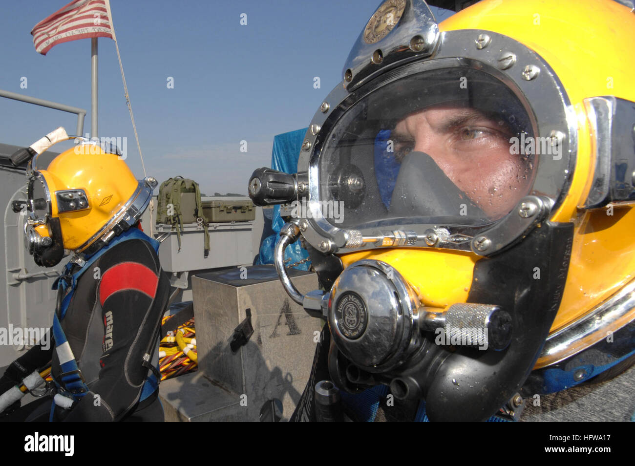 Naval expeditionary combat command de combat camera underwater photo ...