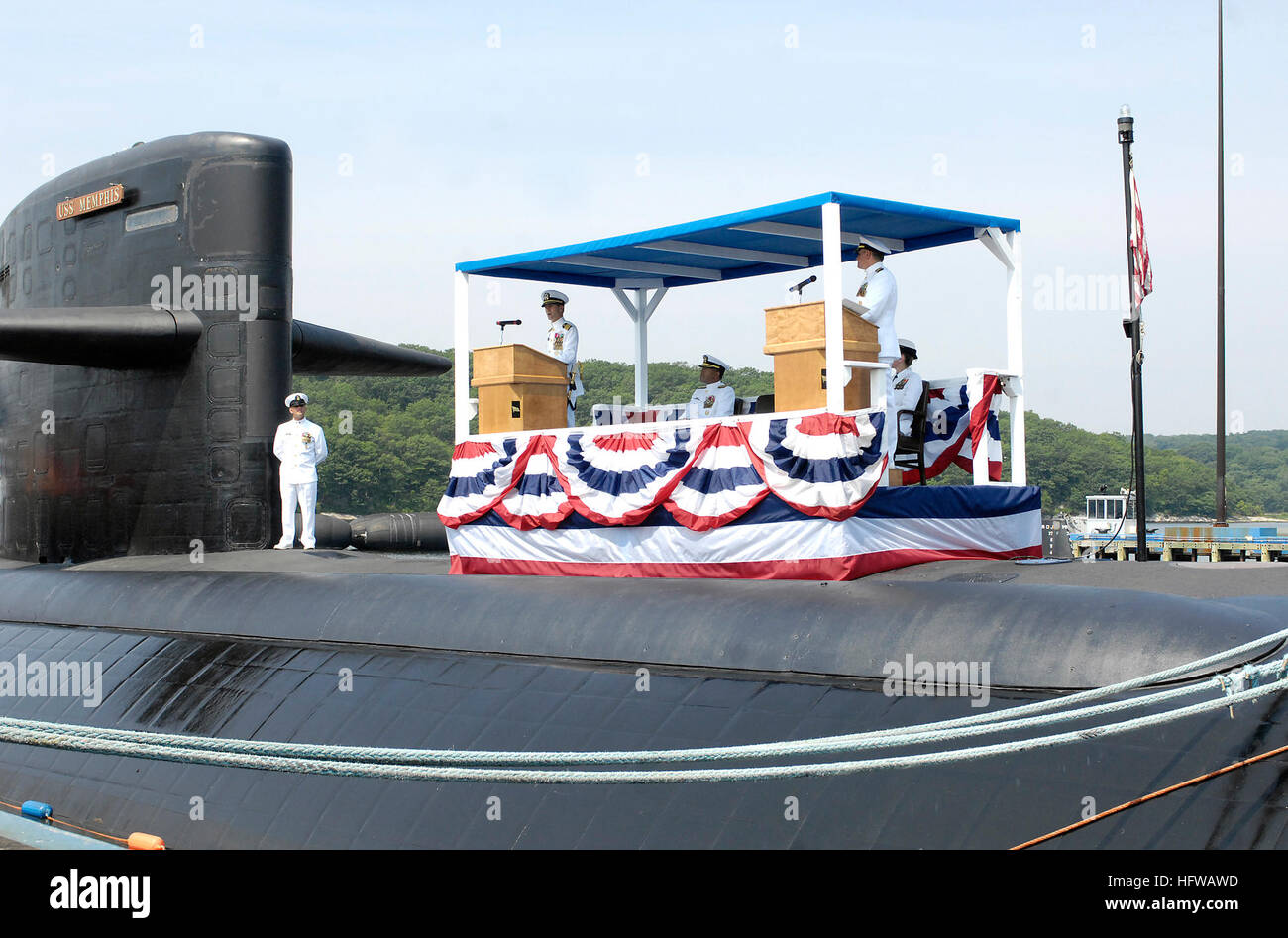 080718-N-8467N-005 GROTON, Conn. (July 18, 2008) Captain Kenneth M ...