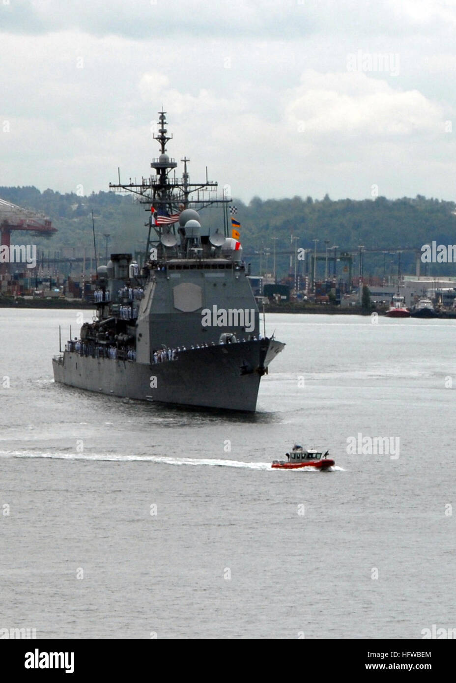 080730-N-7656R-002 SEATTLE (July 30, 2008) The Ticonderoga-class ...