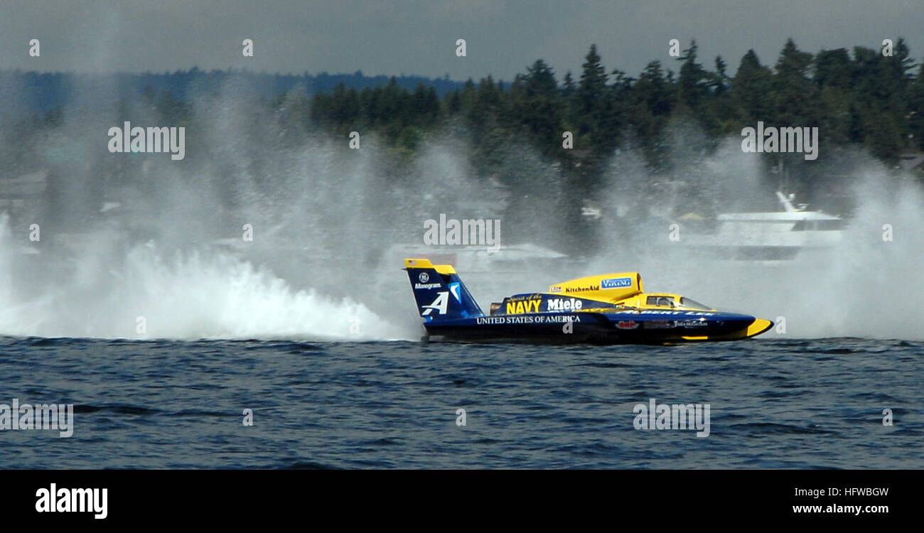 Spirit of the navy hydroplane hi-res stock photography and images - Alamy