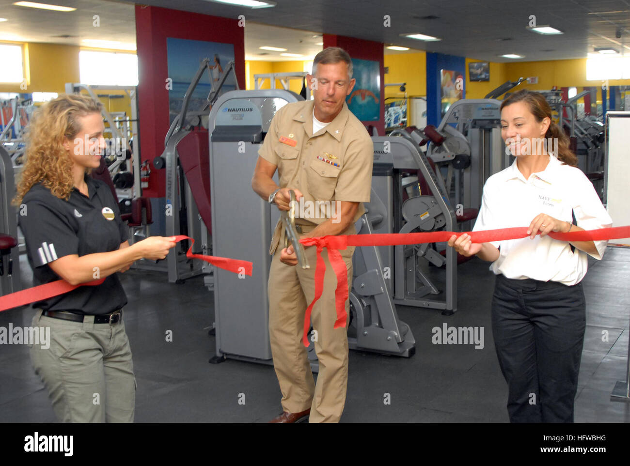 080804-N-3289C-002 ROTA, Spain (Aug. 4, 2008) Capt. William Mosk ...