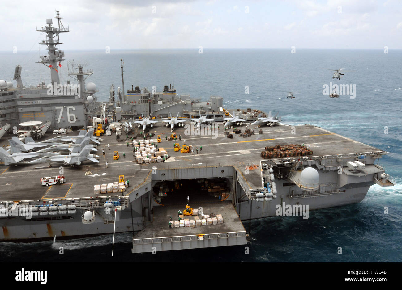 080815-N-5961C-005 PACIFIC OCEAN (Aug. 15, 2008) Two SH-60 Sea Hawk helicopters deliver pallets ...