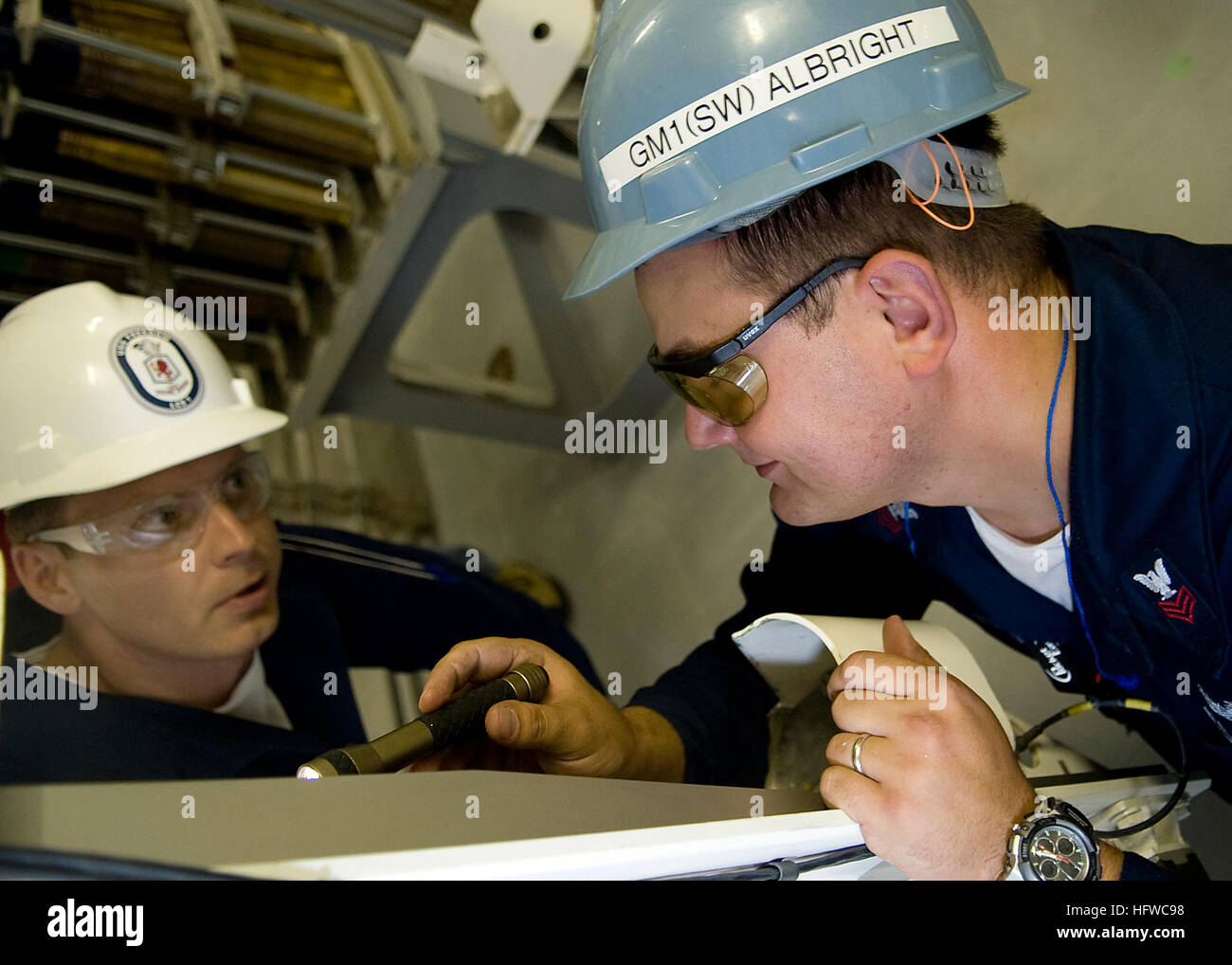 080818-N-7090S-023 MARINETTE, Wis. (Aug. 18, 2008) Gunner's Mate 1st ...