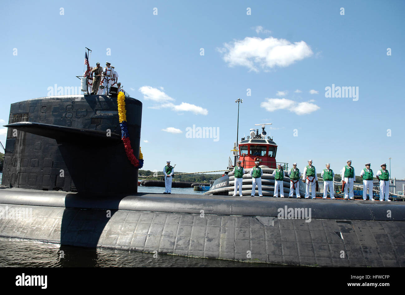 Uss dallas ssn 700 hi-res stock photography and images - Alamy