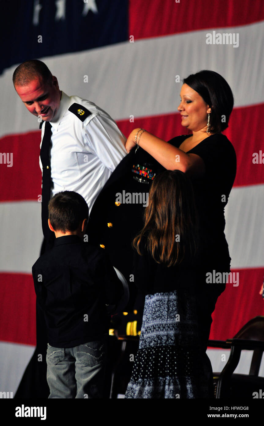 100908-N-5528G-253 SAN DIEGO (Sept. 8, 2010) Chief Aviation BoatswainÕs ...