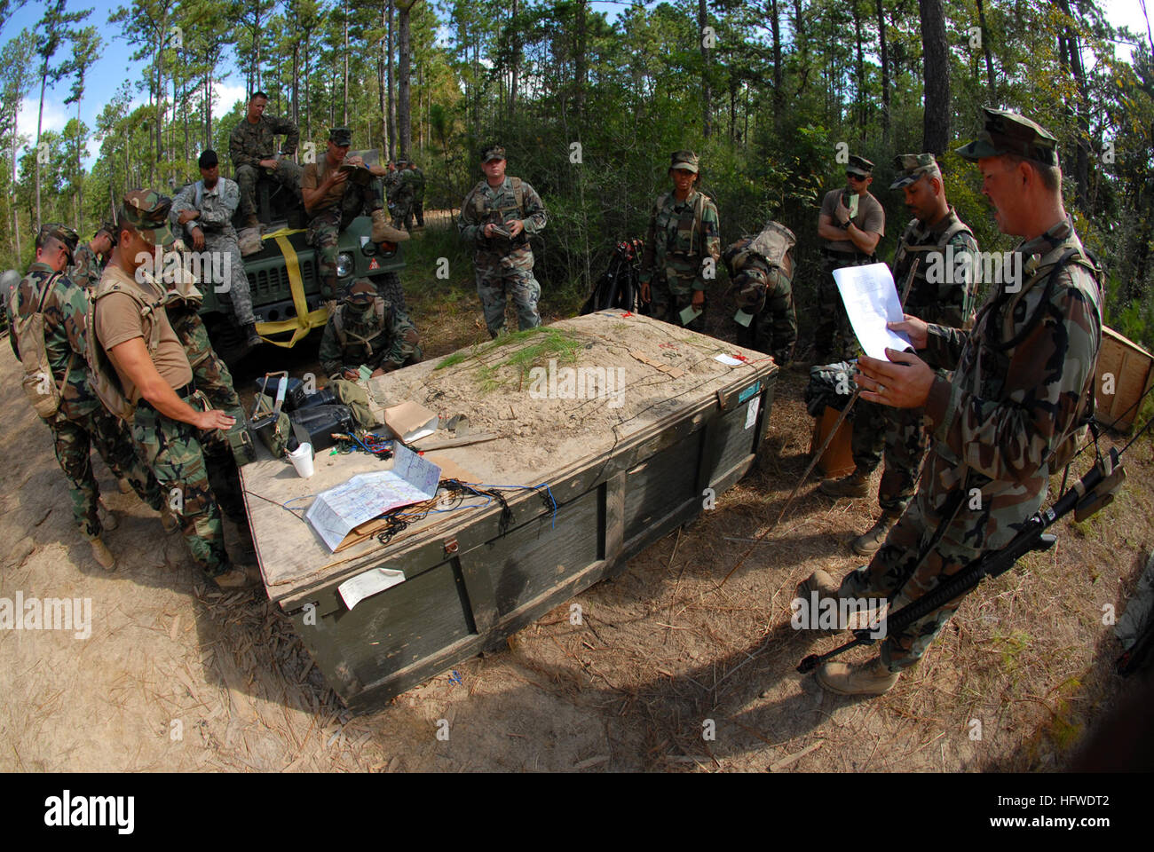 080911-N-7367K-011 CAMP SHELBY, Miss. (Sept. 11, 2008) Builder 1st ...