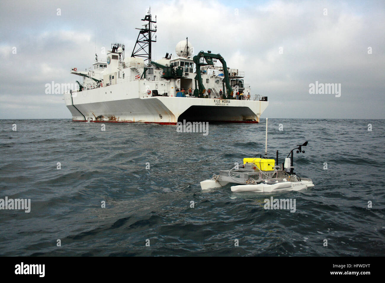 090814-N-0000X-001 HONOLULU (Aug. 14, 2009) The Office of Naval ...