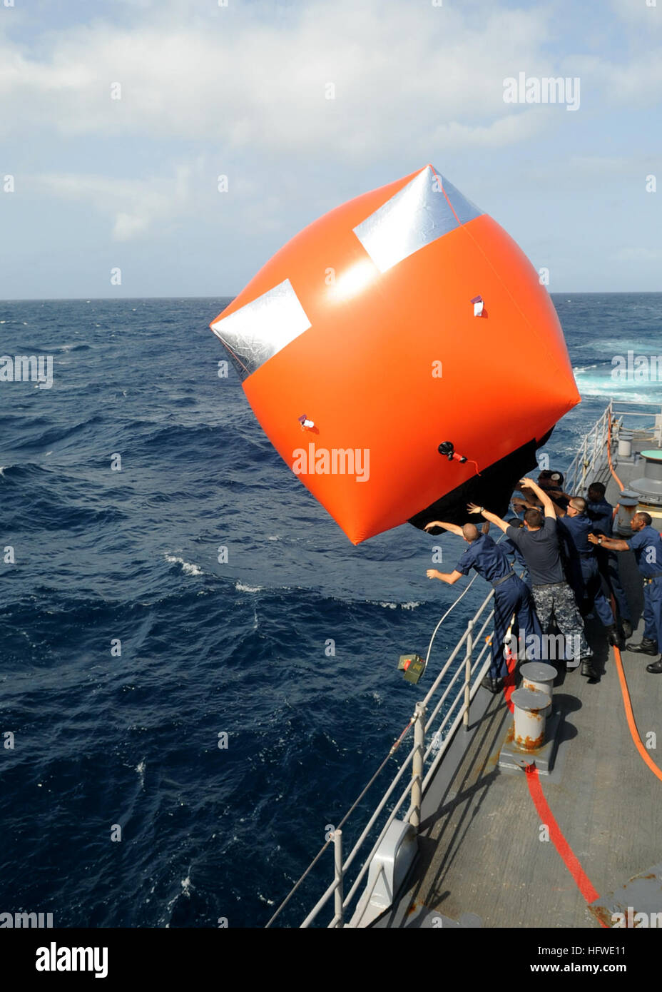 Target balloon hi-res stock photography and images - Alamy