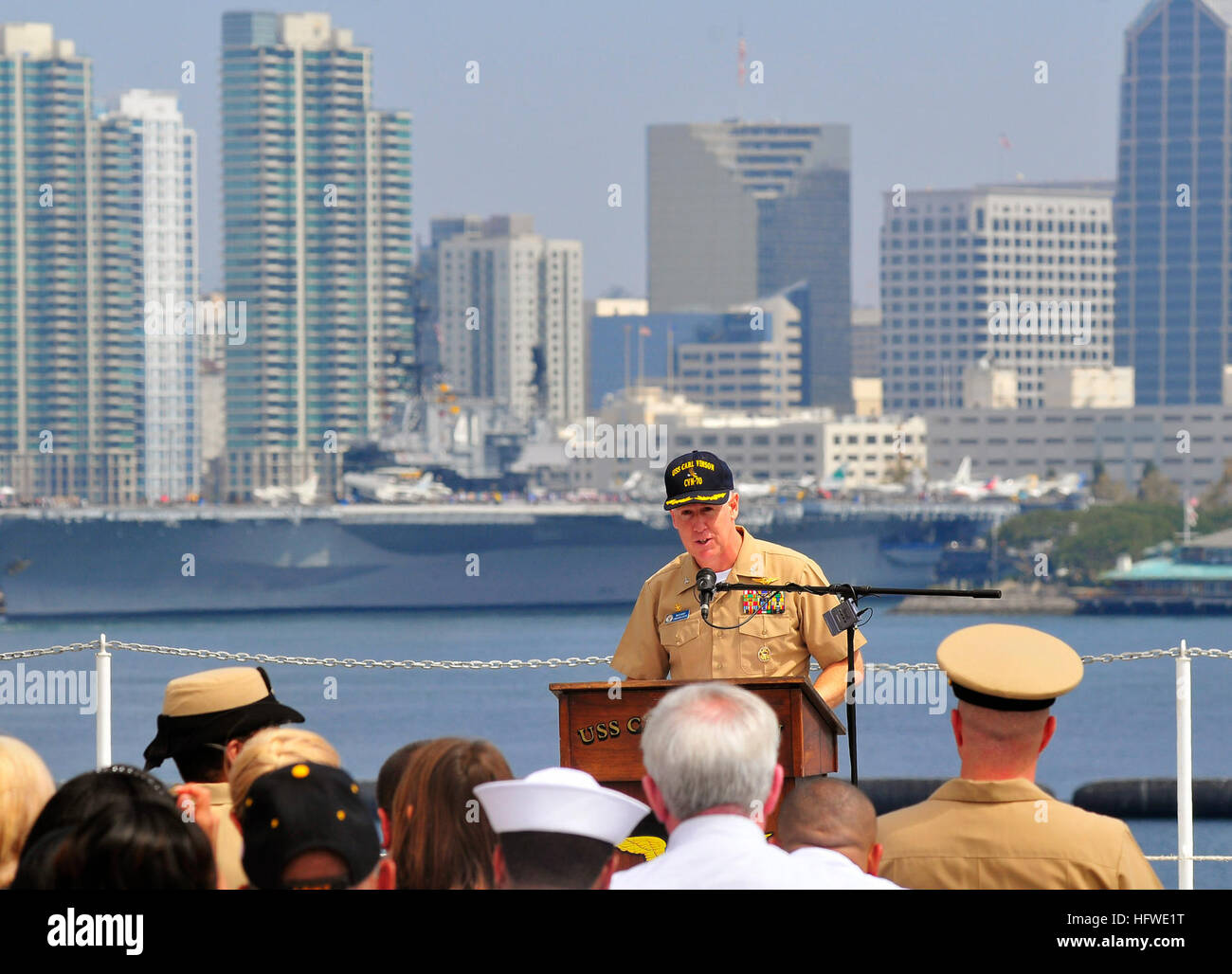 Capt bruce h lindsey hi-res stock photography and images - Alamy
