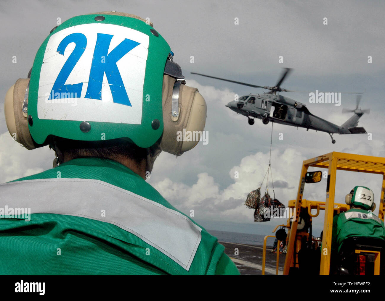 080922-N-6736G-165 PACIFIC OCEAN (Sept. 22, 2008) Seaman Timothy ...