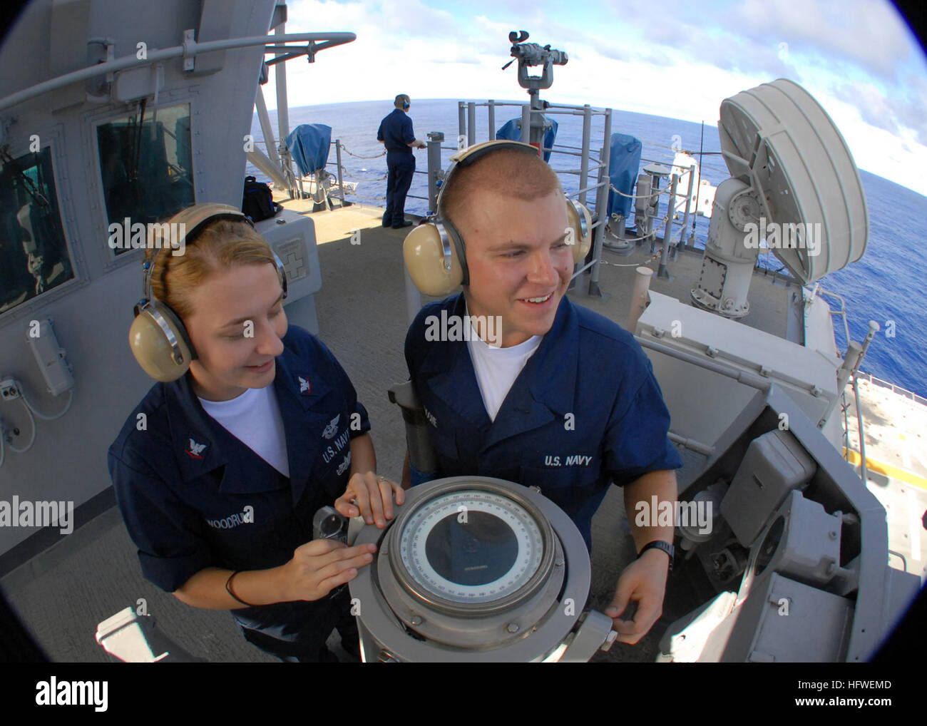 080924-N-6936D-012 EAST CHINA SEA (24 Sept. 2008) Aerographer’s Mate ...