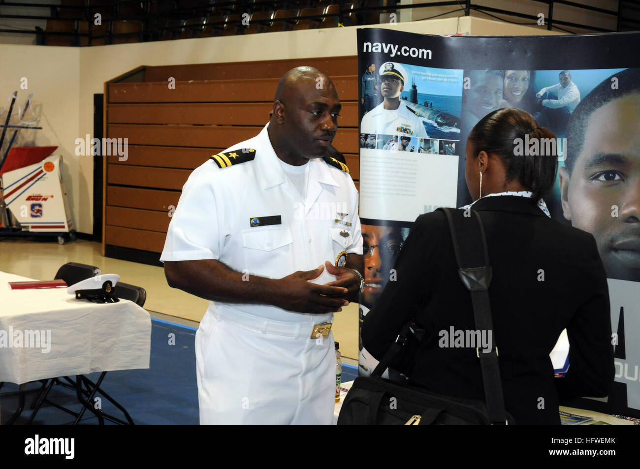 Navy recruiting district raleigh hi-res stock photography and images ...