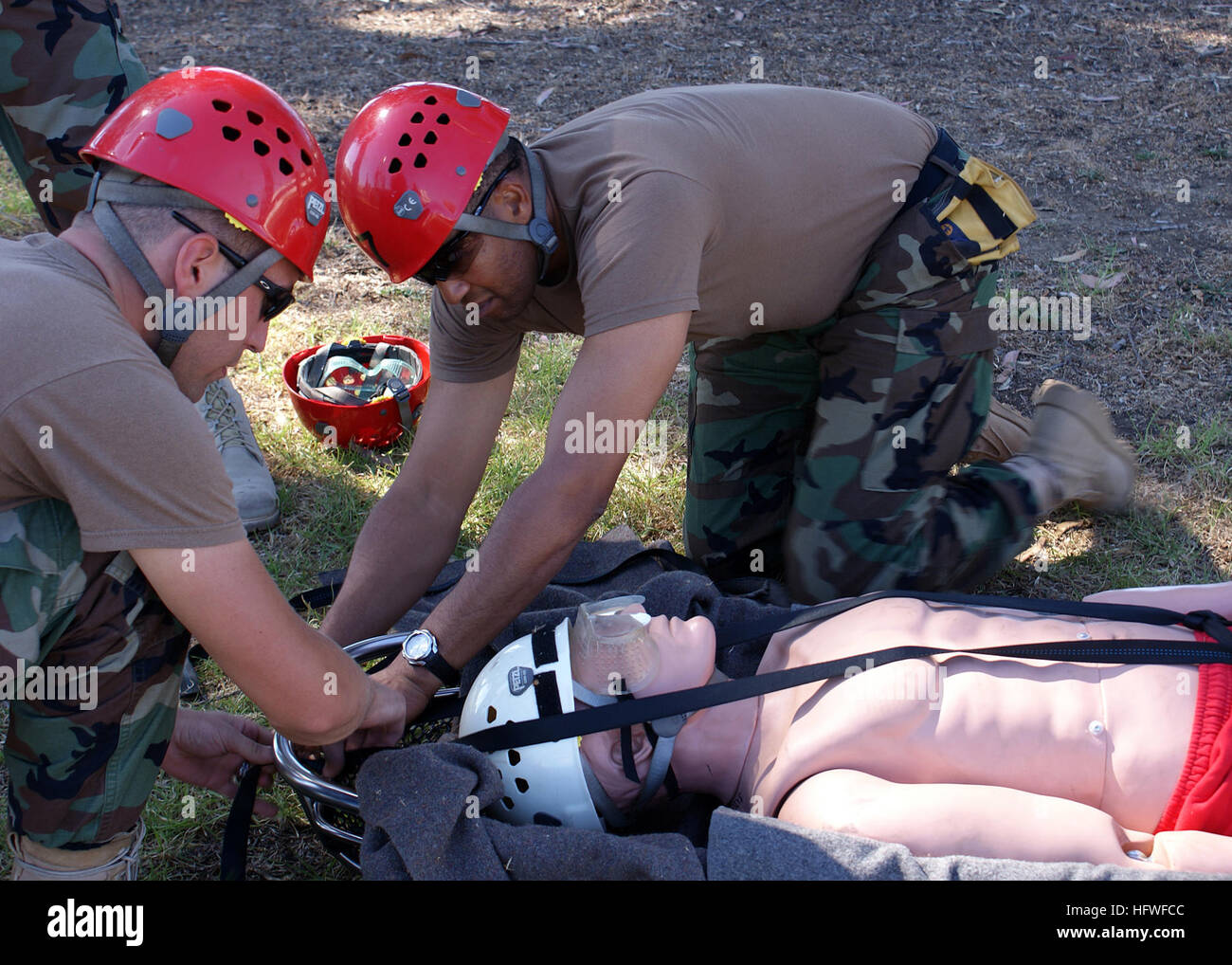 Rope rescue technique hi-res stock photography and images - Alamy
