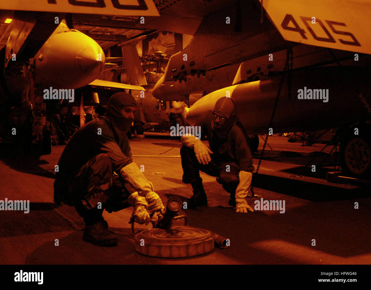 081020-N-1038M-055 PACIFIC OCEAN (Oct. 20, 2008) Aircraft carrier USS ...