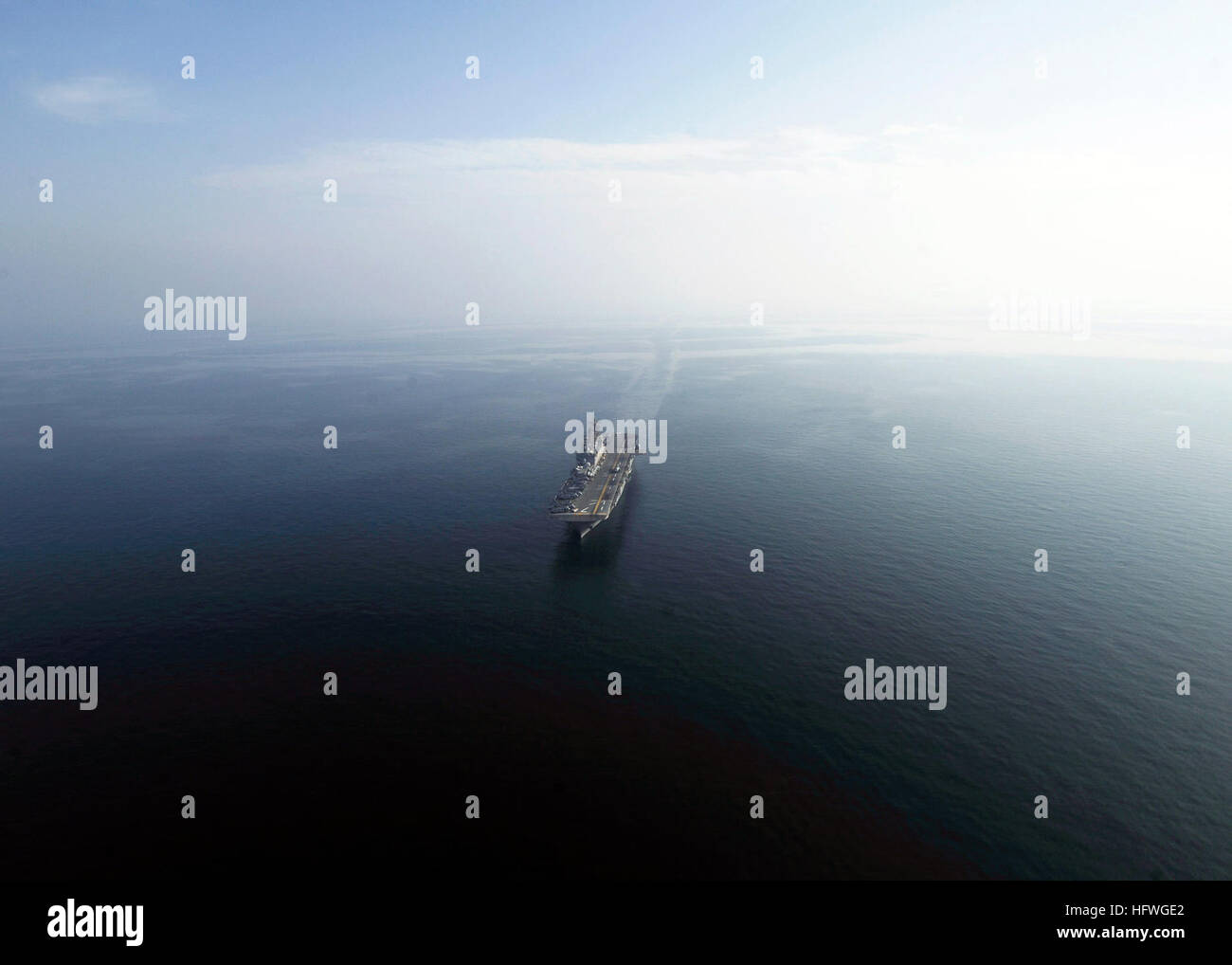 Iwo jima lhd amphibious hi-res stock photography and images - Alamy