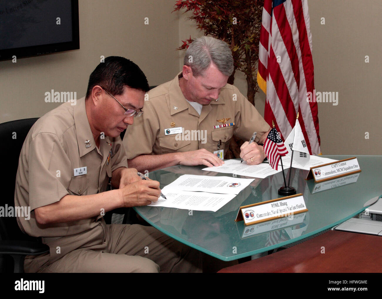 Mcmron one hi-res stock photography and images - Alamy