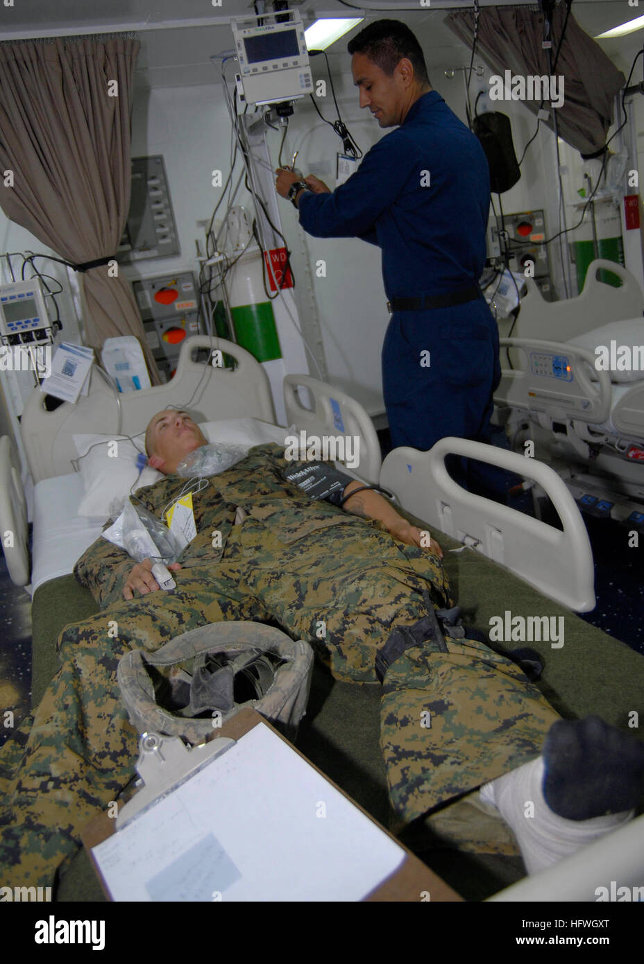 Leg amputation hospital hi-res stock photography and images - Alamy