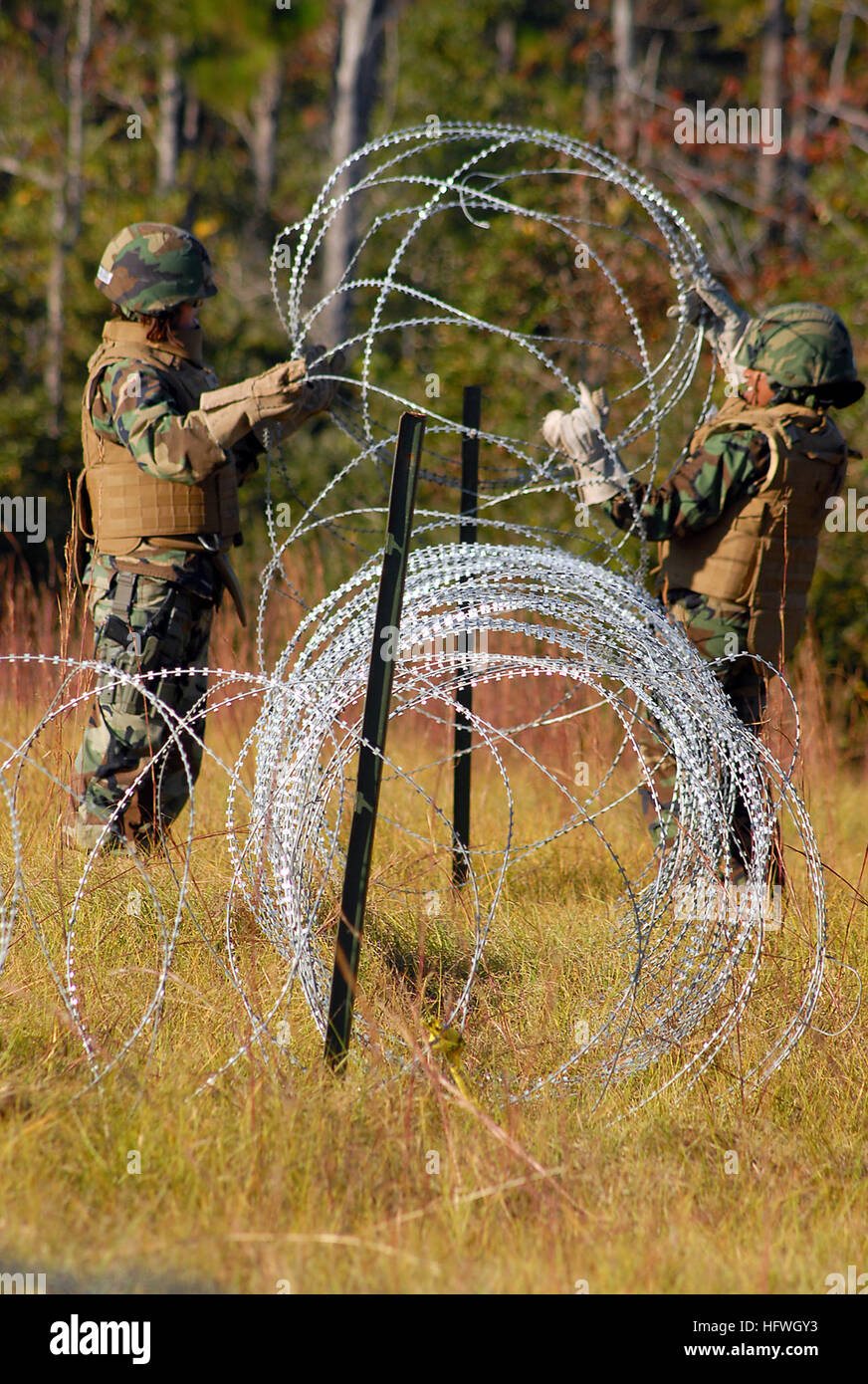 081104-N-7367K-009 CAMP SHELBY, Miss. (Nov. 4, 2008) Gunner's Mate 2nd ...