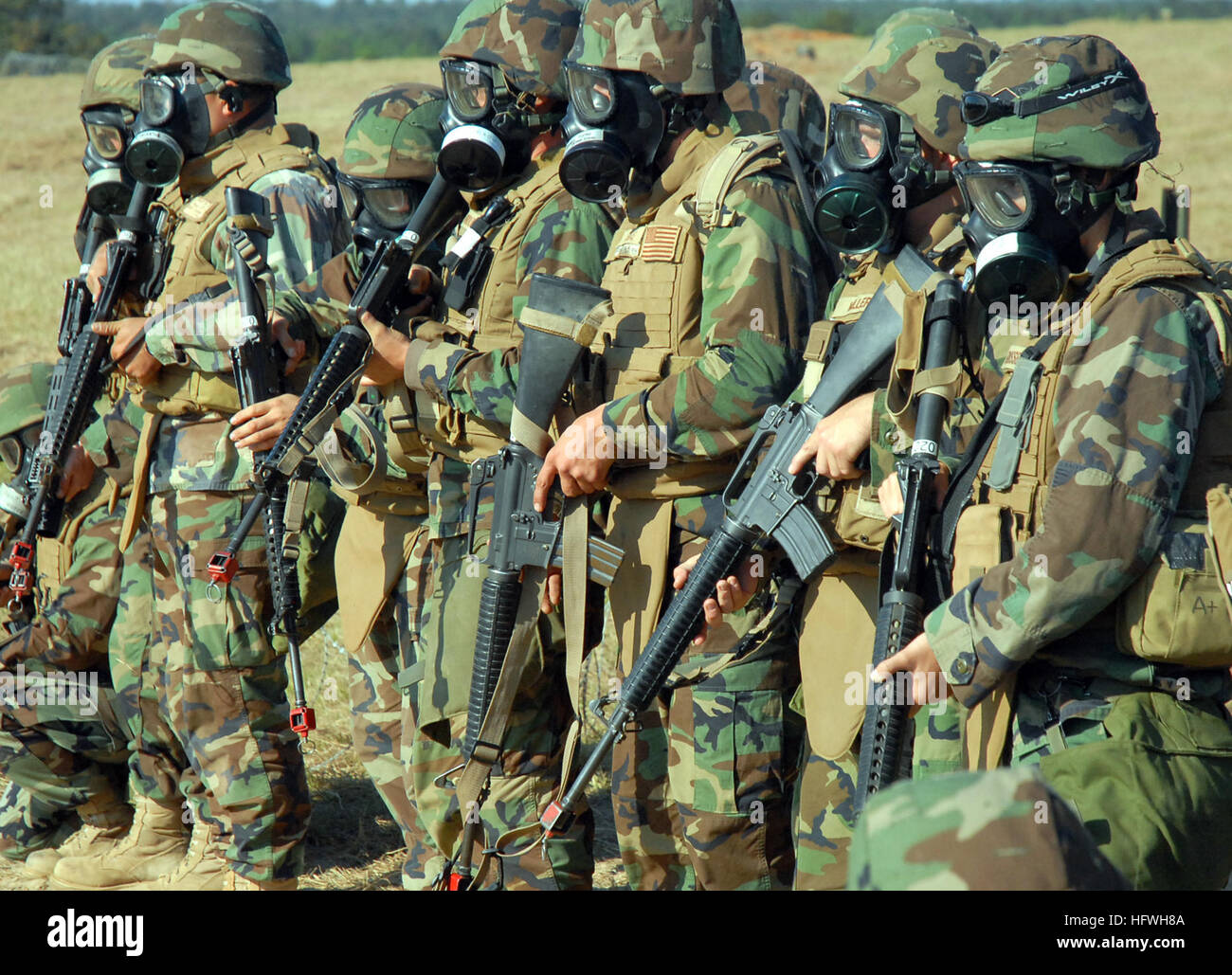 081111-N-7367K-004 CAMP SHELBY, Miss. (Nov. 11, 2008) Naval Mobile ...