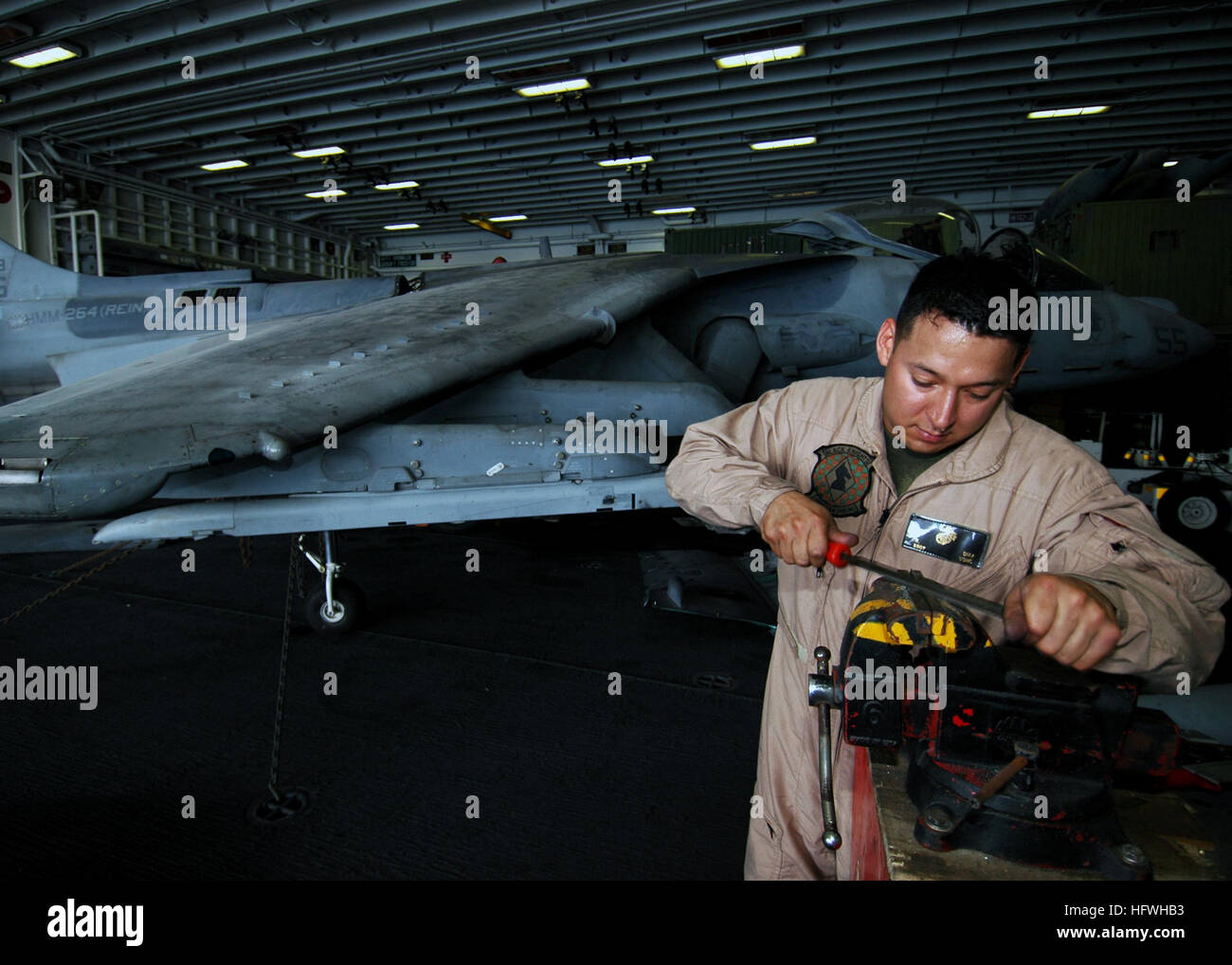 081114-N-4236E-046 ARABIAN SEA (Nov. 14, 2008) Staff Sgt. Ruben Diaz ...