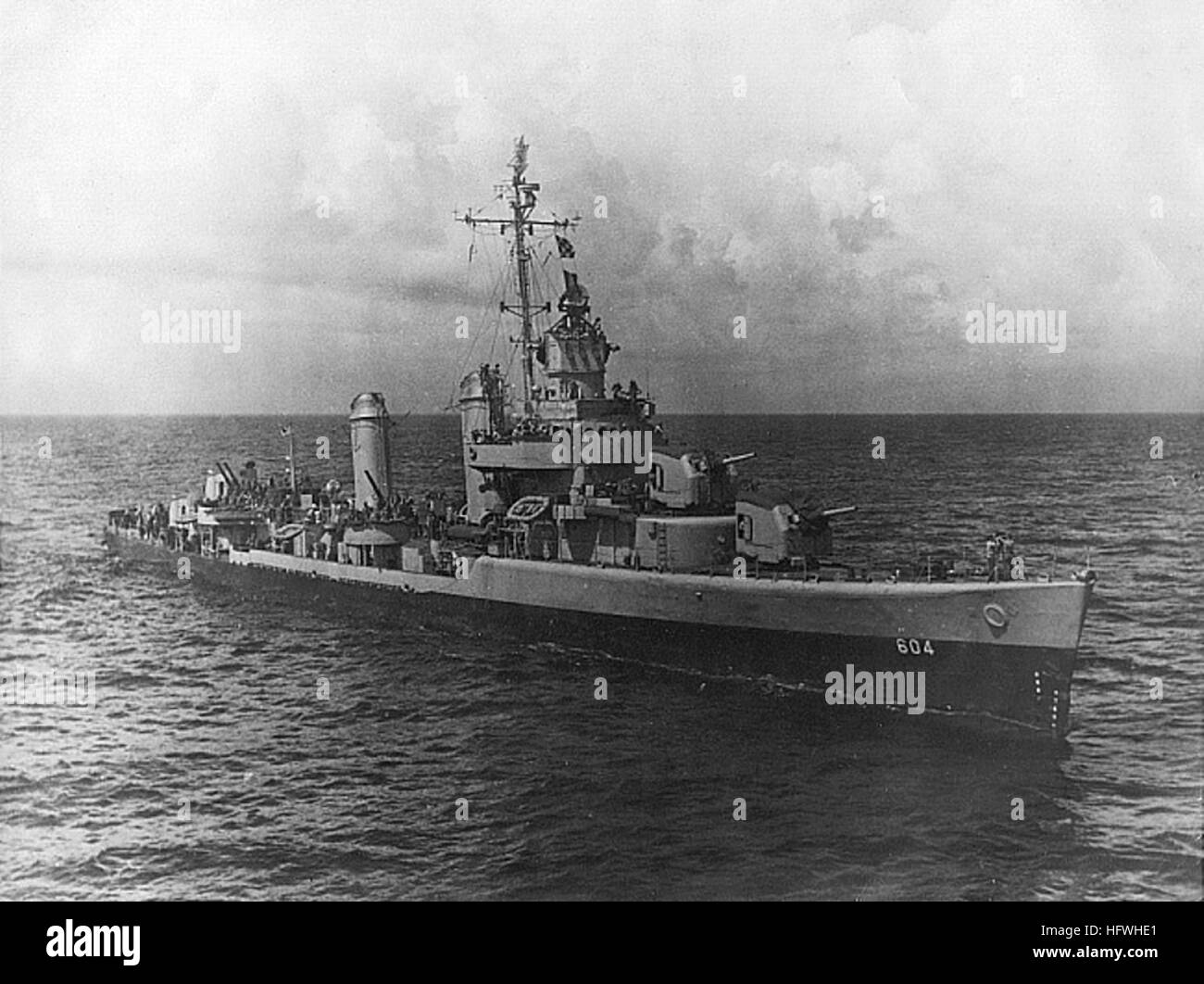 Uss parker dd 604 sea circa hi-res stock photography and images - Alamy