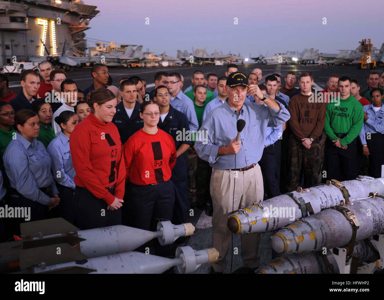 081121-N-3567L-002 GULF OF OMAN (Nov. 21, 2008) CBS News Anchor Harry ...