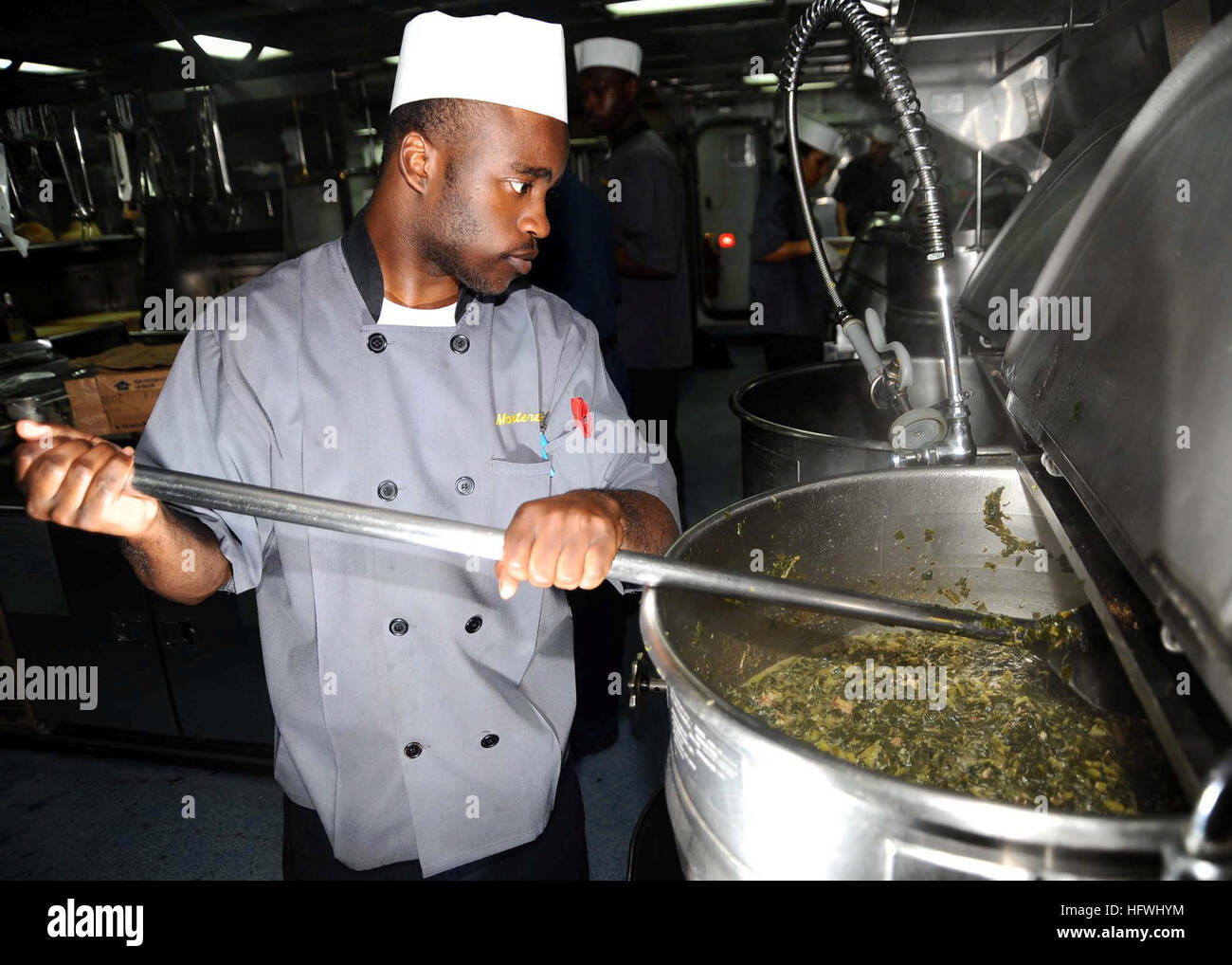 081127-N-7571S-011 GULF OF OMAN (Nov. 27, 2008) Culinary Specialist ...