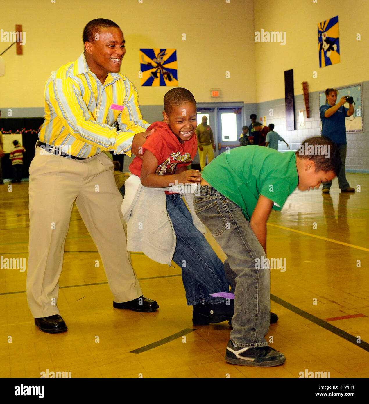 081210-N-5345W-016 VIRGINIA BEACH, Va. (Dec. 10, 2008) Aviation ...