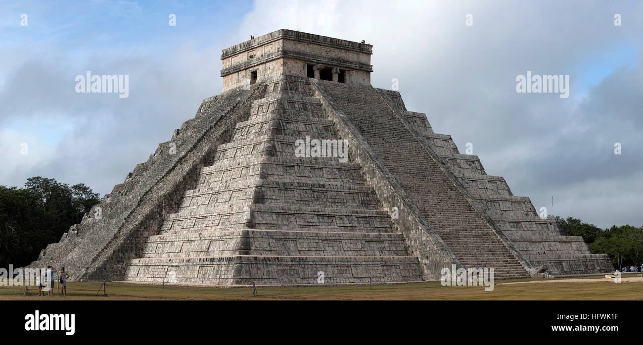 Mexico tourism Chichen Itza El Castillo pyramid. Pre Columbian city ...