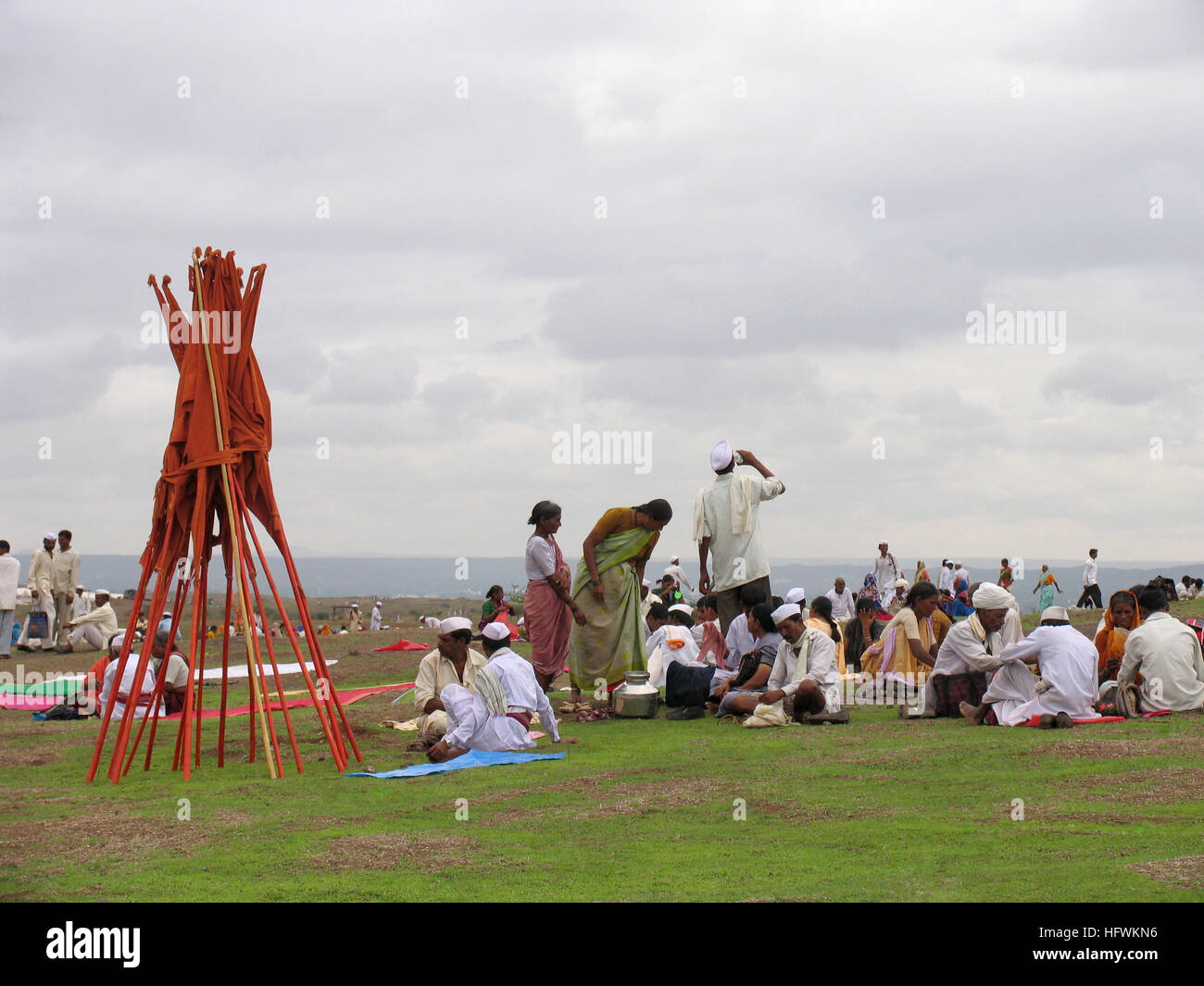 Warkaris or pilgrims, Pandharpur Yatra at Alandi, Maharashtra, India ...