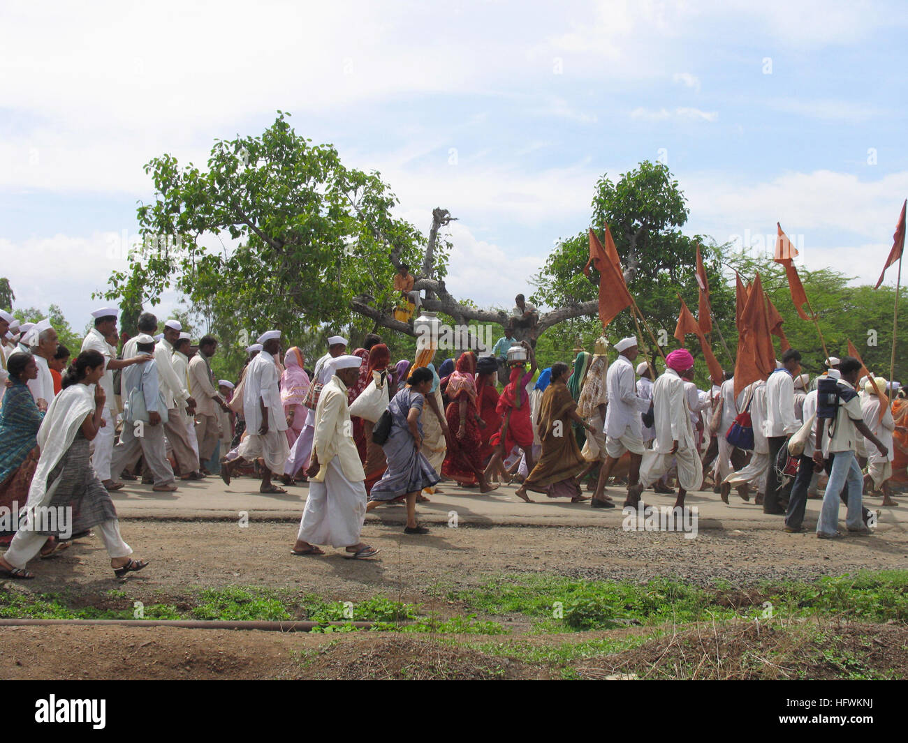 Warkaris or pilgrims, Pandharpur Yatra at Alandi, Maharashtra, India ...
