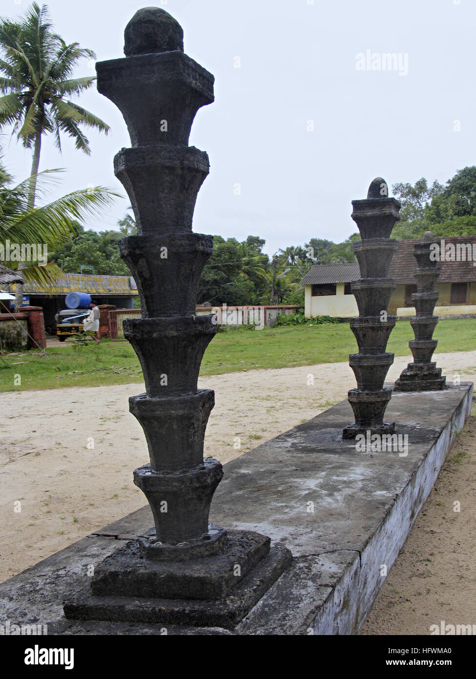 Kerala temple lamps hi-res stock photography and images - Alamy