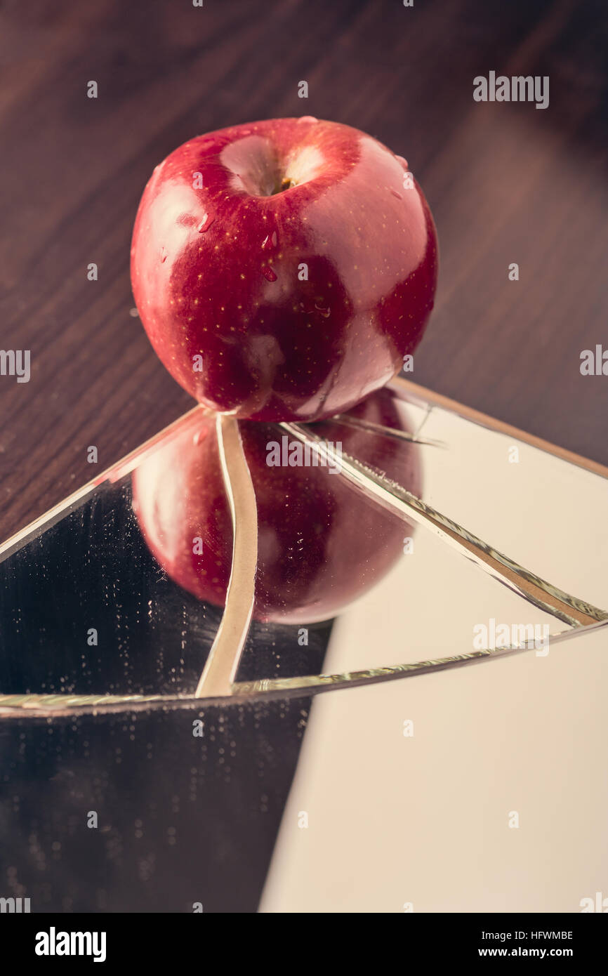 Reflection on cracked mirror hi-res stock photography and images - Alamy